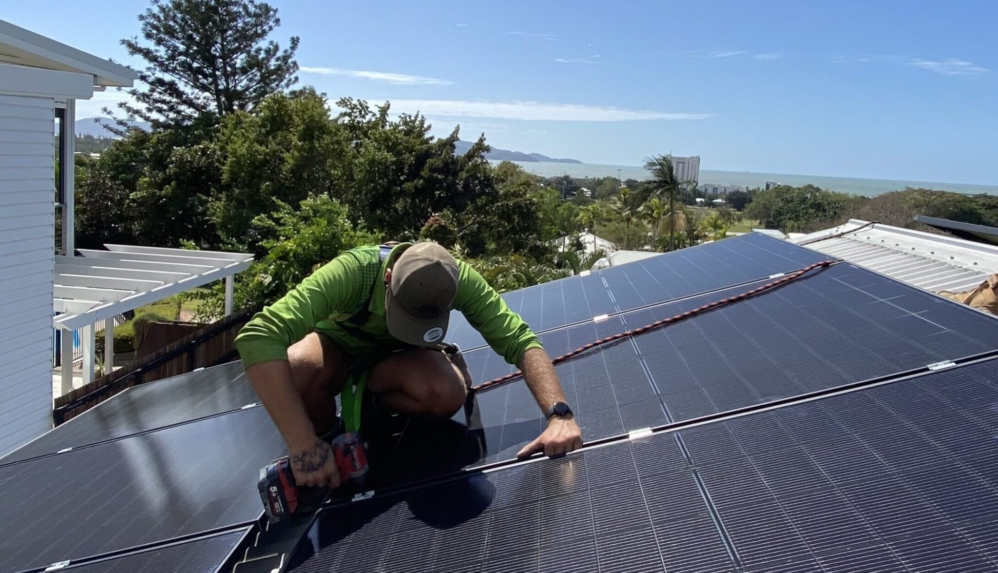 The 2025 Solar Battery Rebate QLD Guide